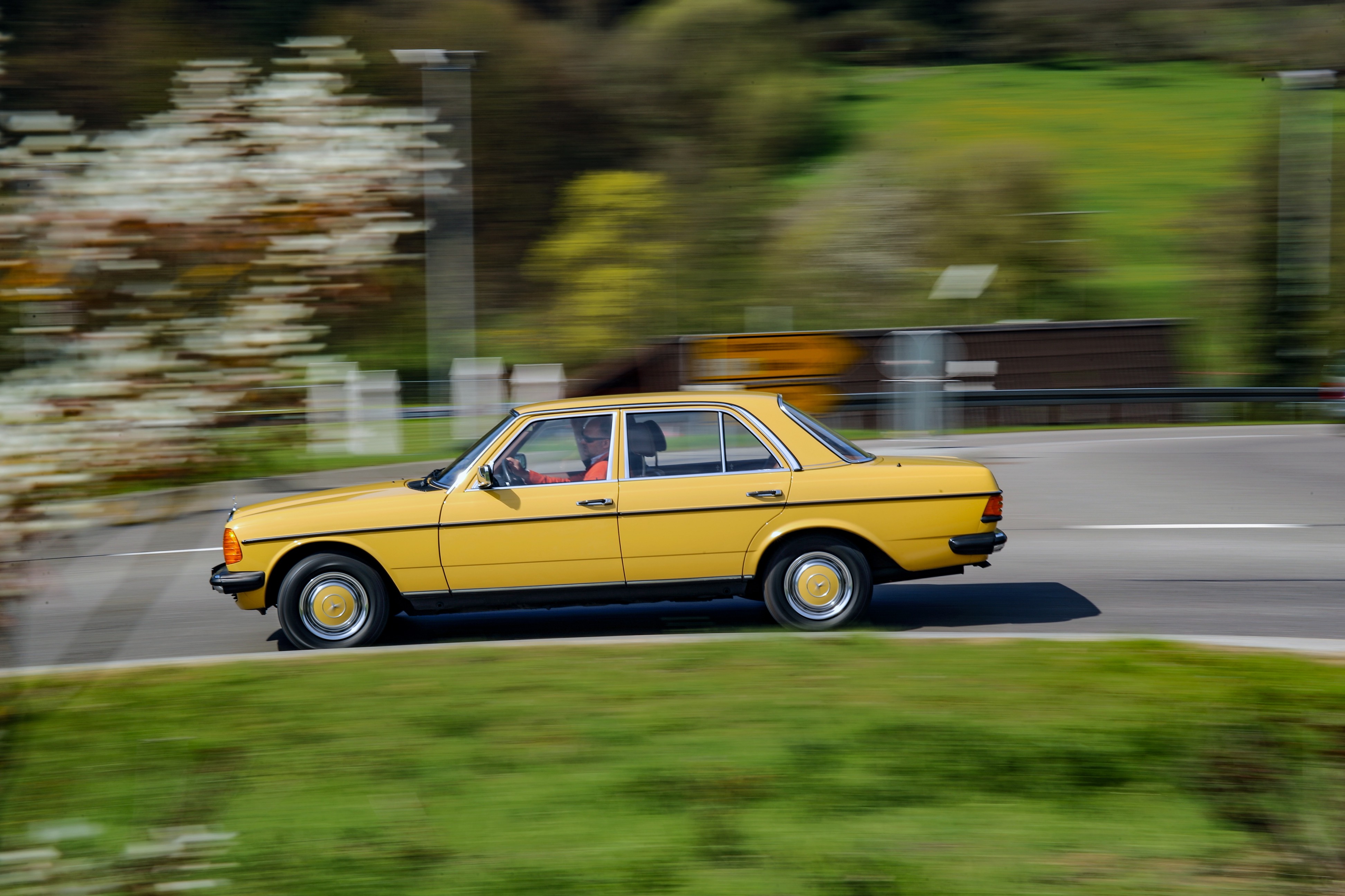 Mercedes-Benz W 123: 50 лет в статусе иконы. От бестселлера и чемпиона ...
